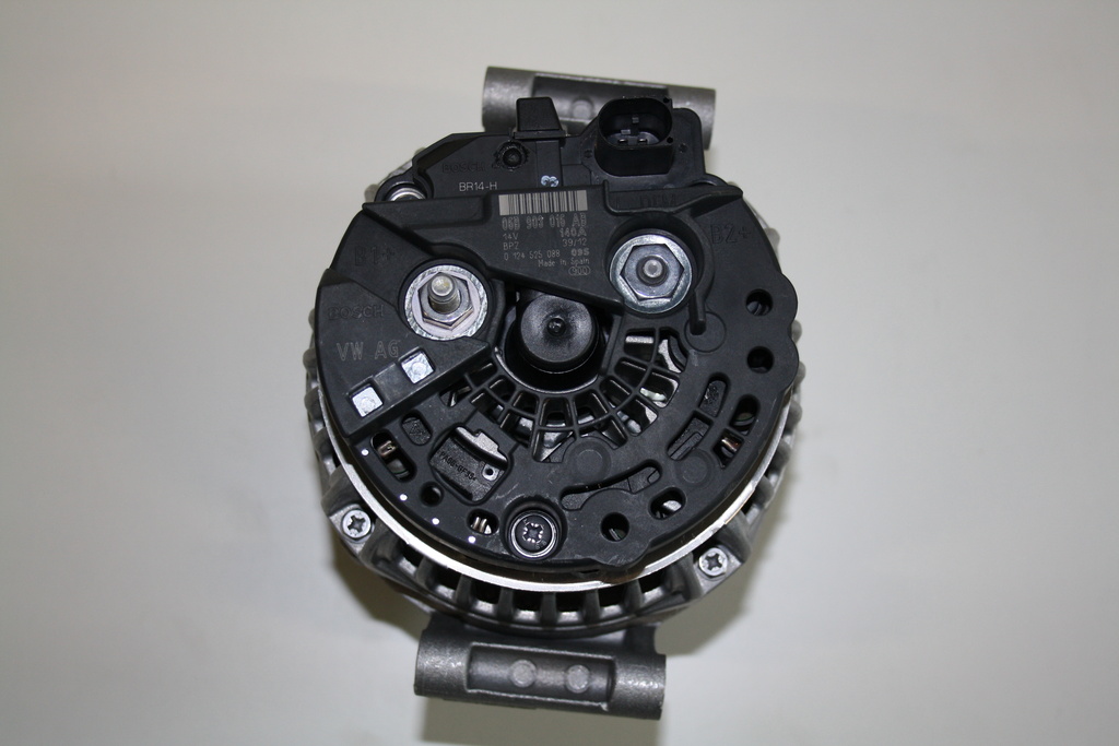 Alternátor BOSH 06B903016AB 1,8/2,0 TSI